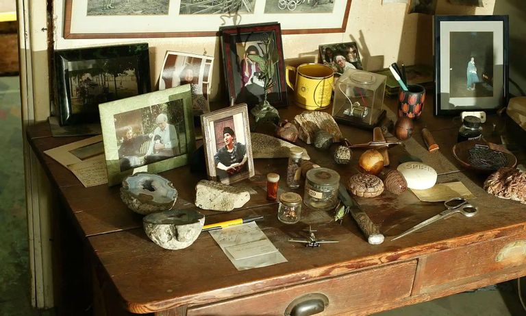 Where writers write: Photos of famous writers’ writing rooms