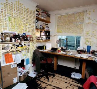Where writers write: Photos of famous writers’ writing rooms
